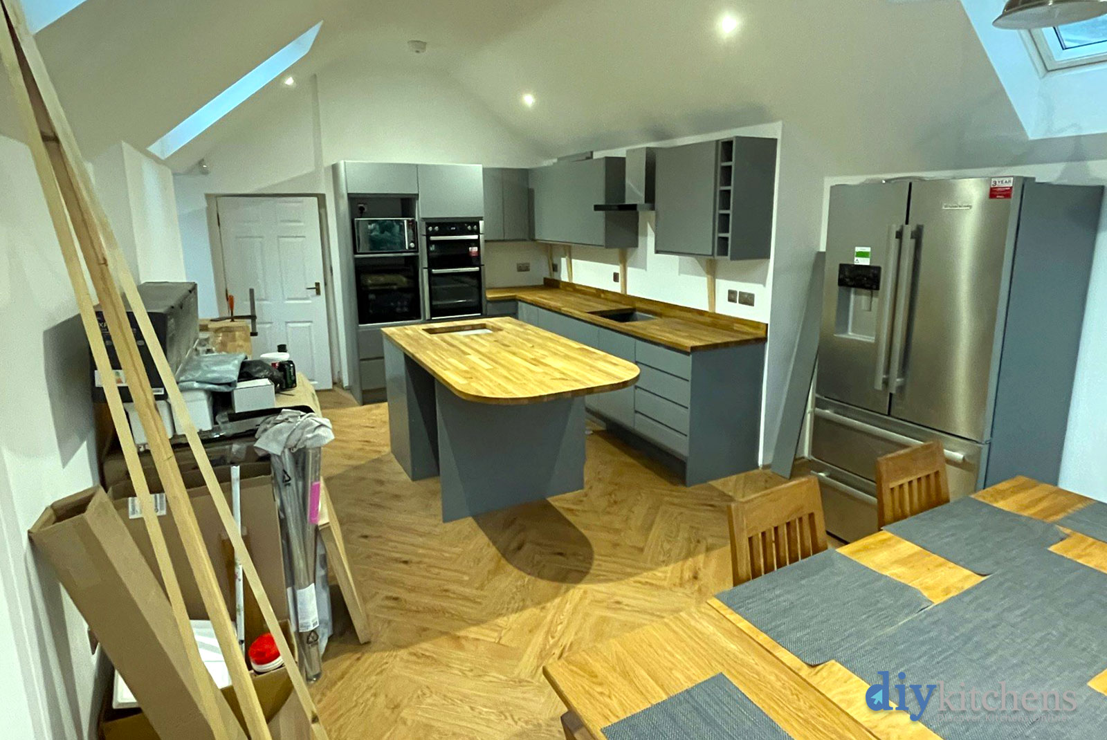 Handleless Real Kitchens