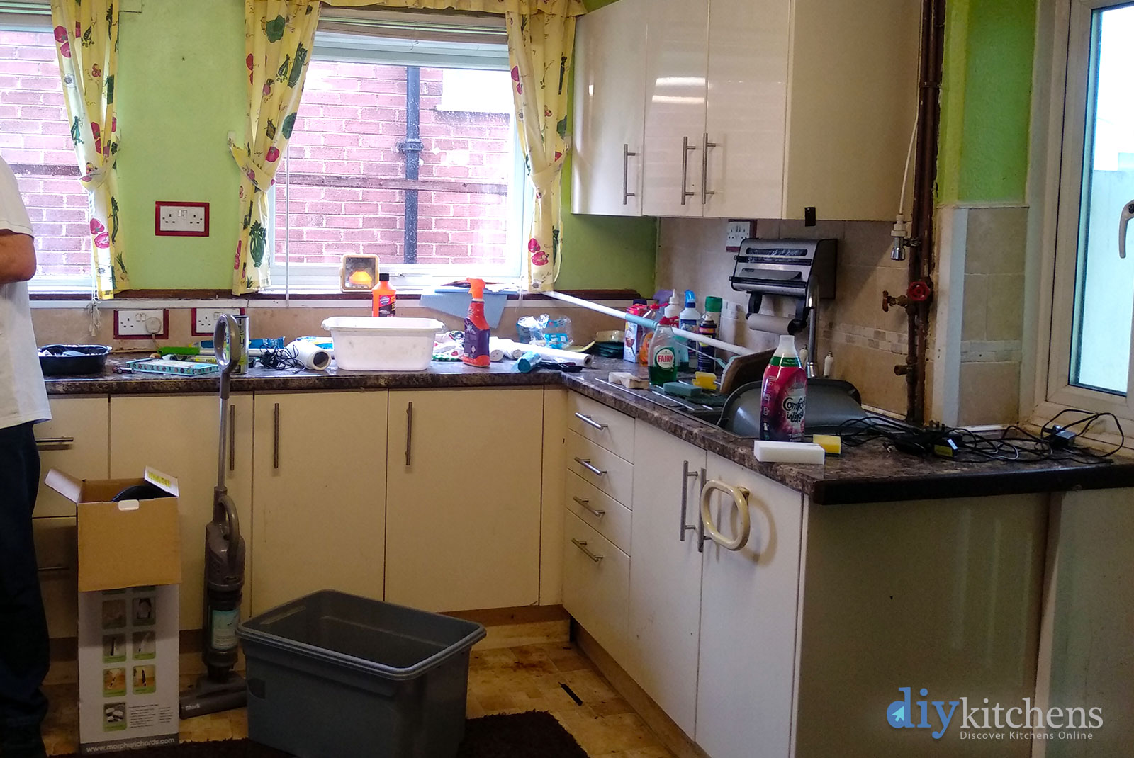 Handleless Real Kitchens