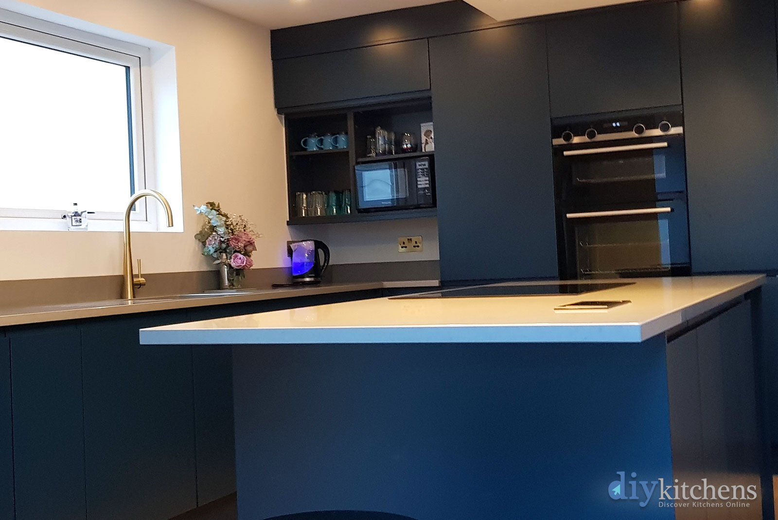 Handleless Real Kitchens