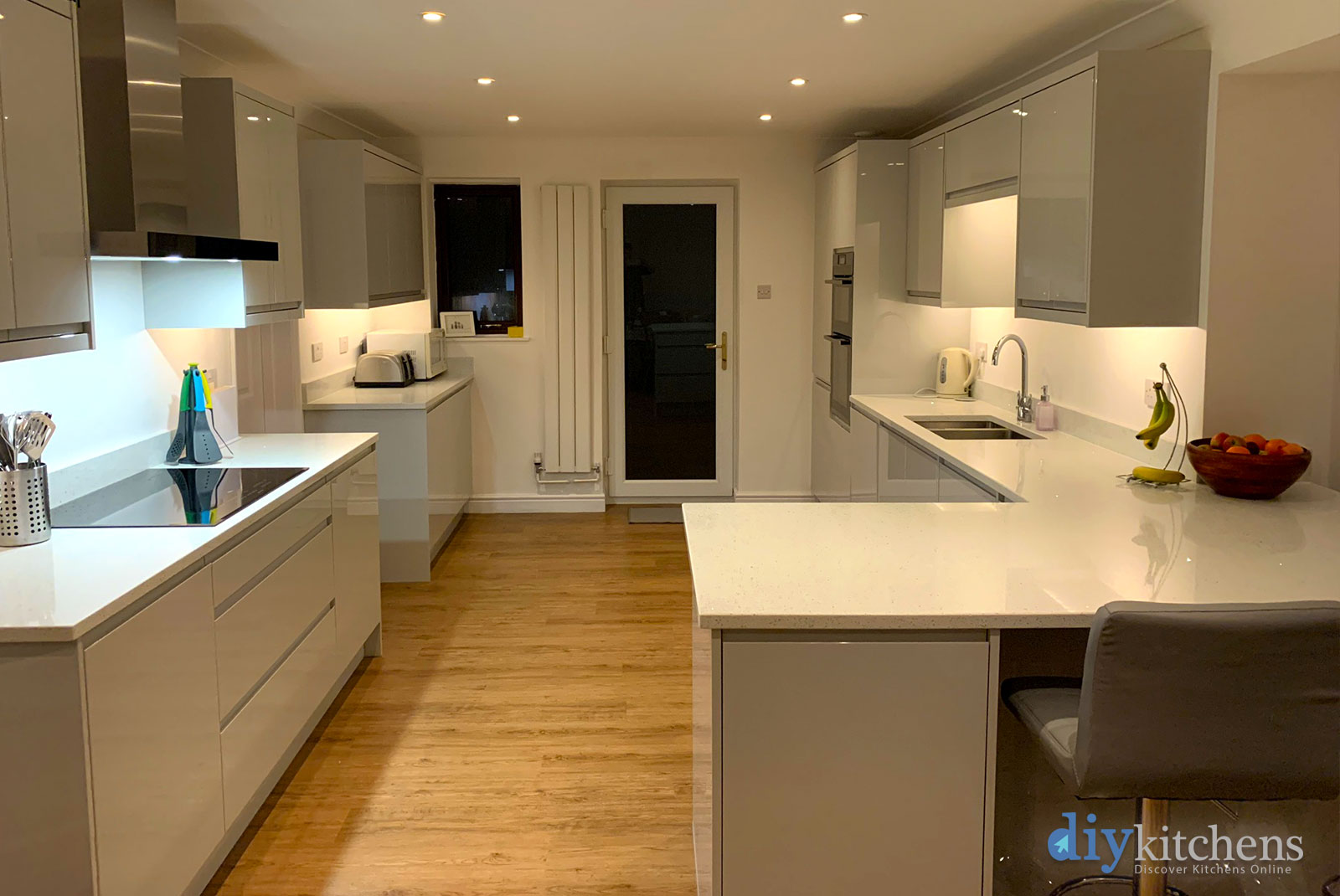 Handleless Real Kitchens