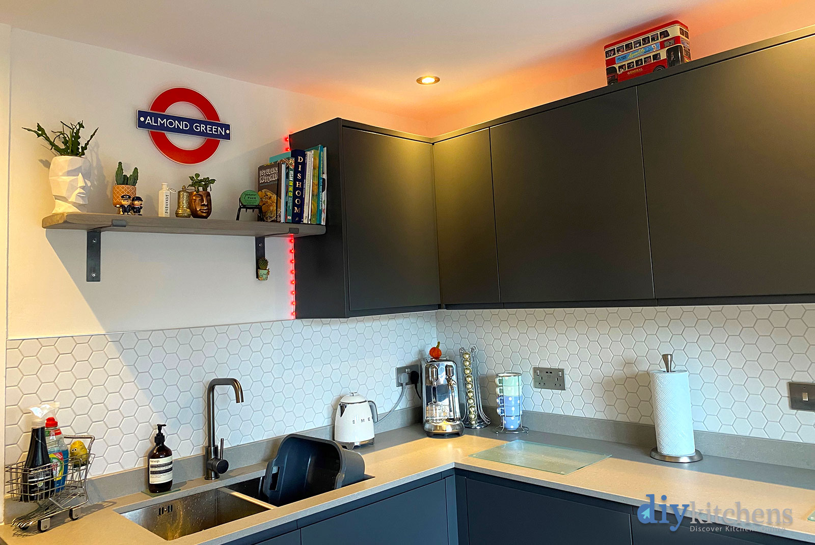 Handleless Real Kitchens