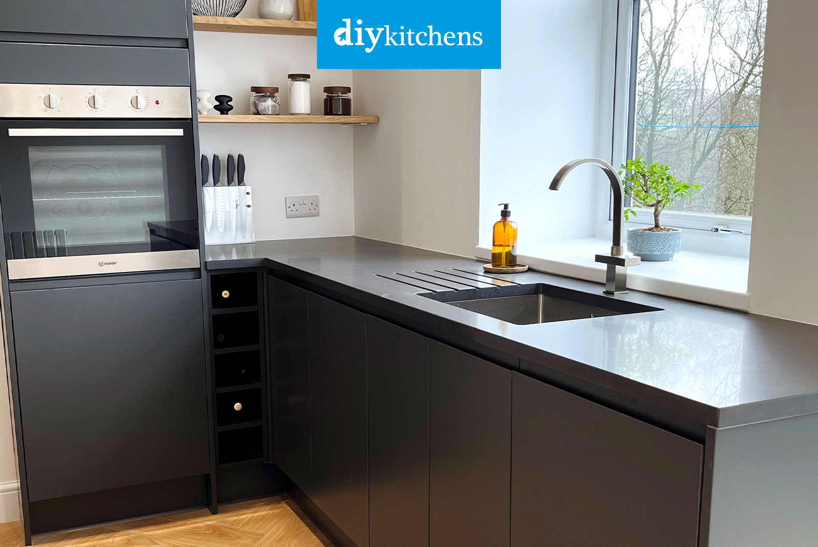 Handleless Real Kitchens