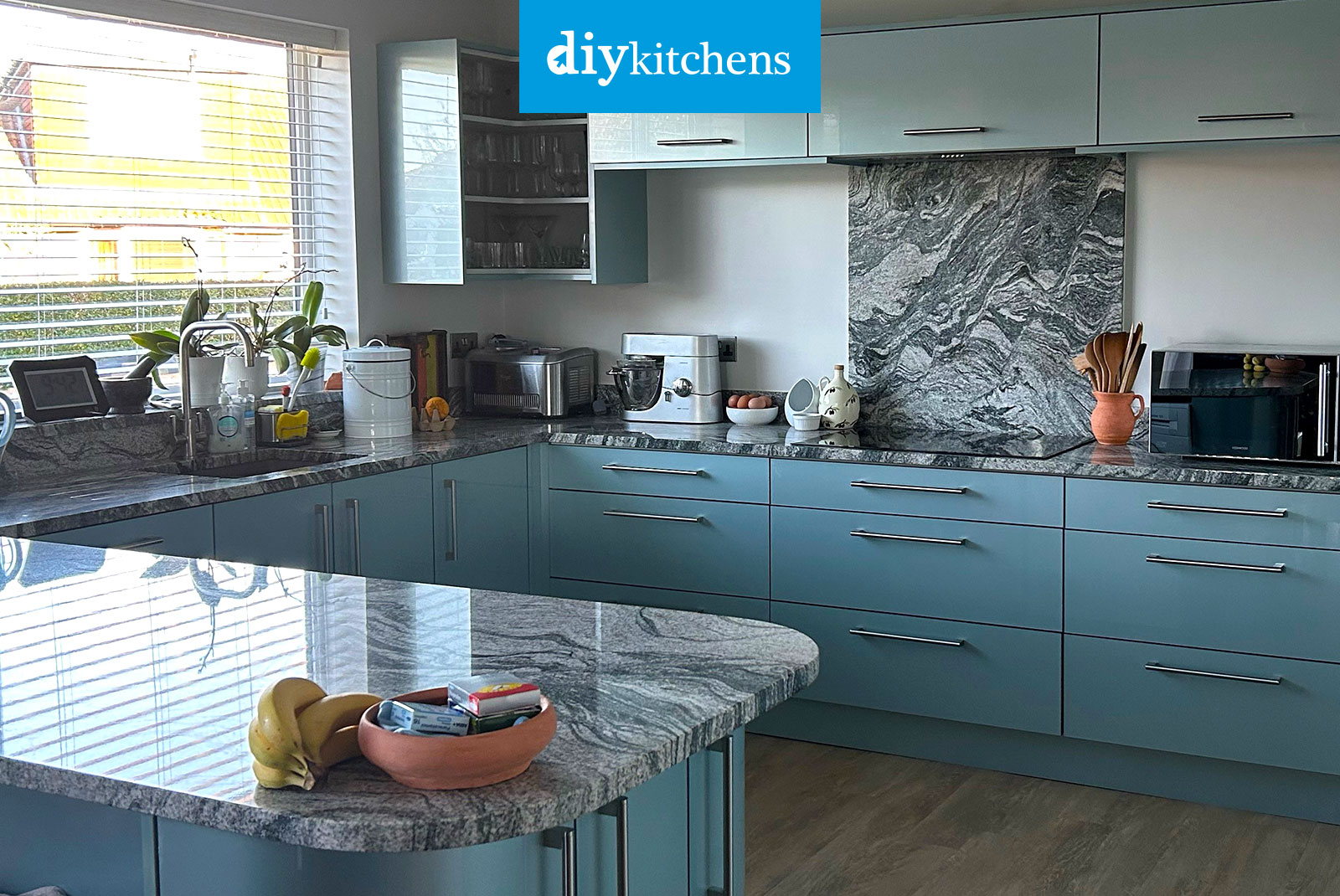High Gloss Real Kitchens