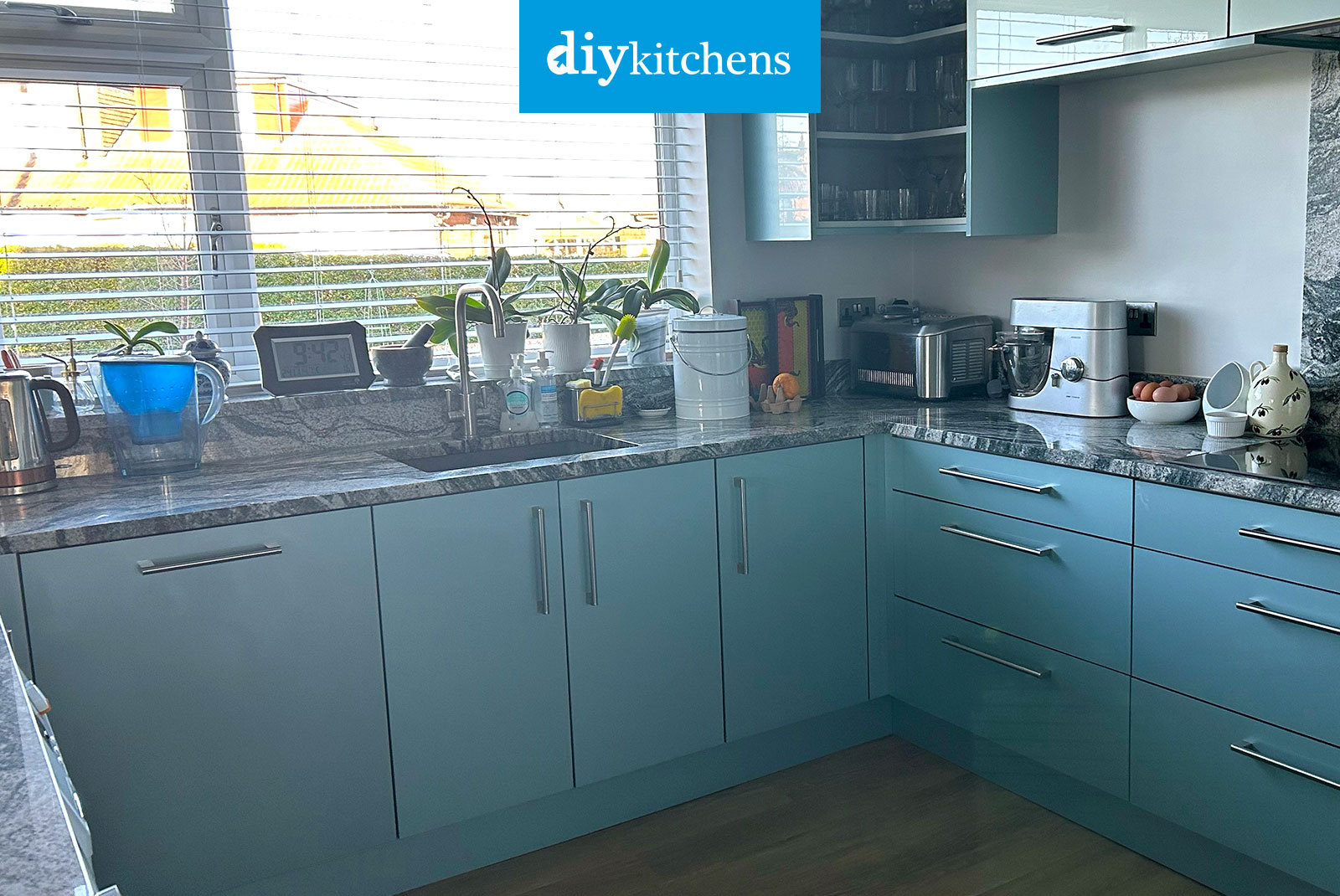 High Gloss Real Kitchens