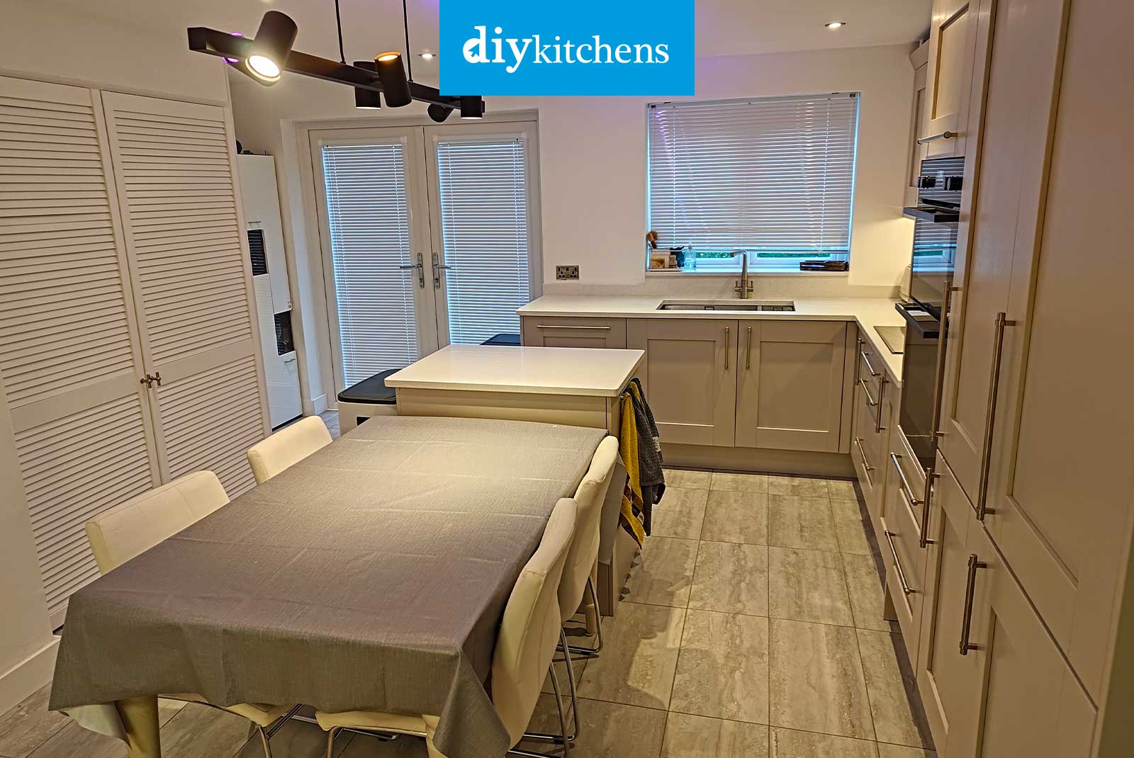 Shaker Cashmere Real Kitchens